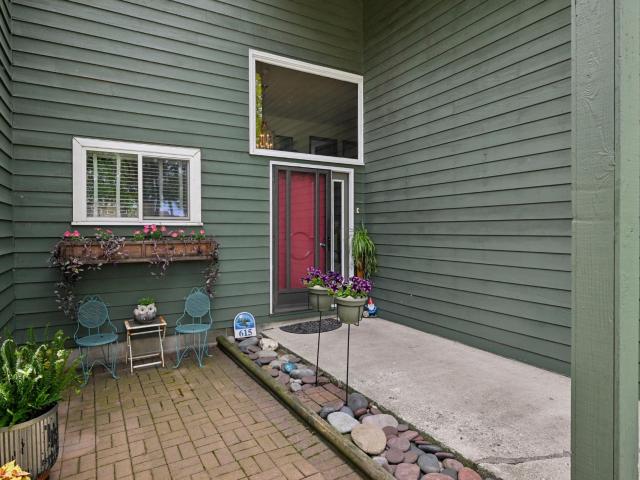 615 Lakewood Drive SW