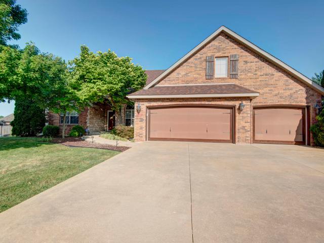 615 N Maplewood Hills Road
