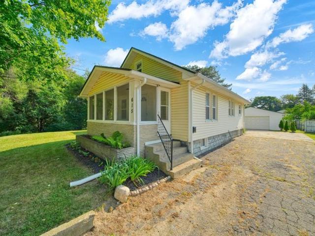 615 N Pleasant St, Jackson, MI 49202