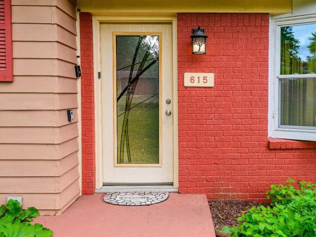 615 N Staats Drive