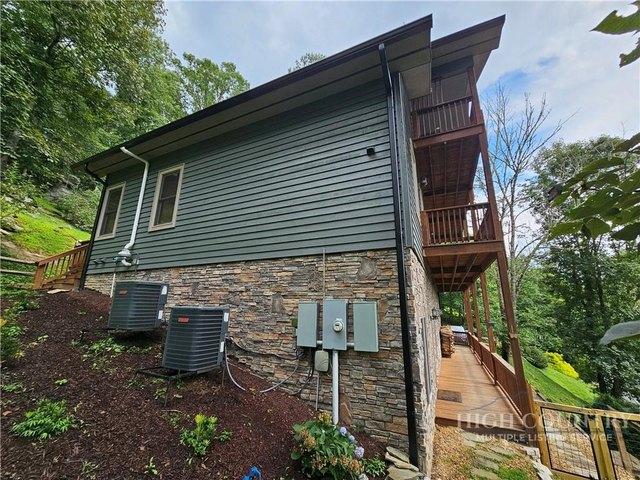 615 New Homestead Dr, Vilas, NC 28692