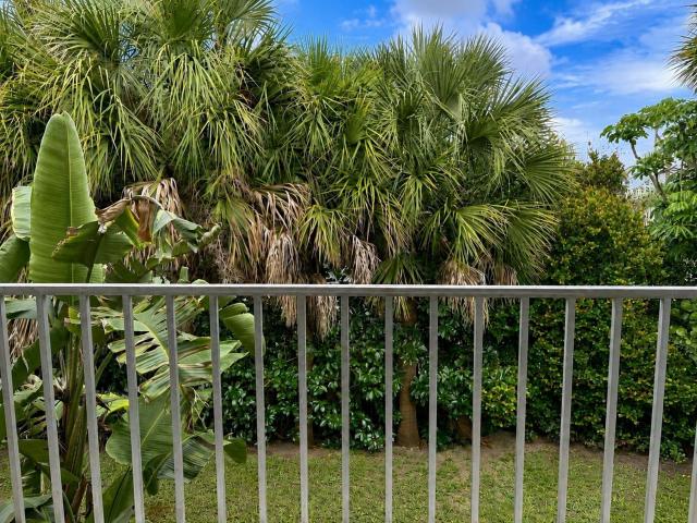 615 NW Oleander Street Unit# 202, Stuart, US, FL
