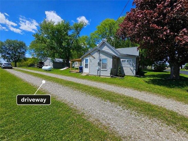 615 S Cherry St, Clearmont, MO 64431