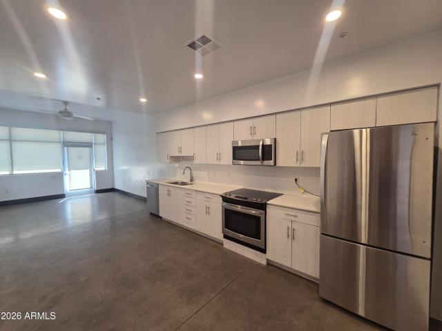 615 s farmer avenue # ofc