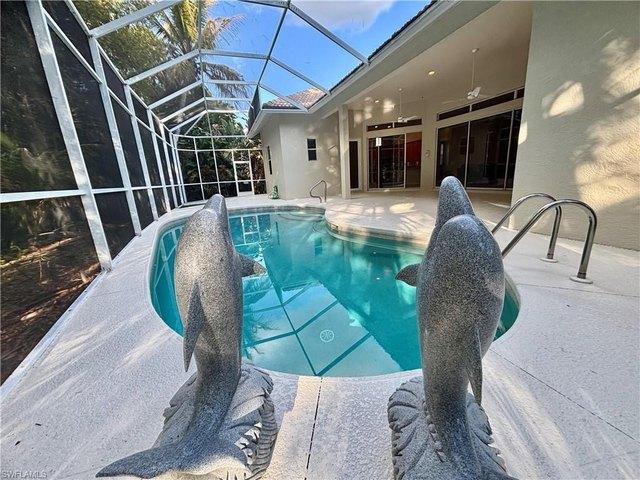 615 Soliel Dr, Naples, FL 34110