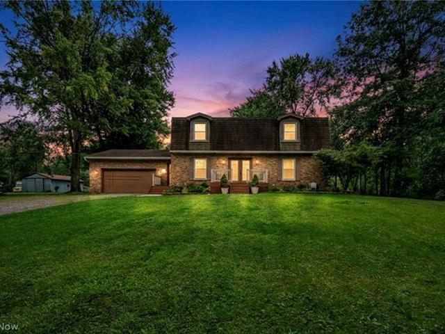 615 Salt Springs Rd, Warren, OH 44440