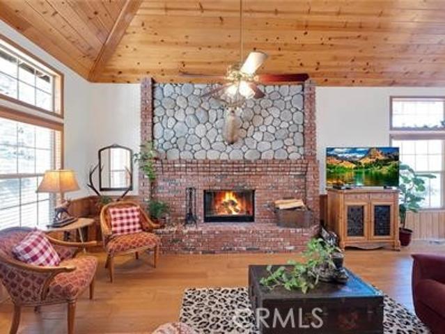 615 San Benito