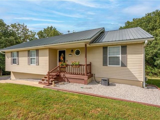 615 SE 145th Rd, Warrensburg, MO 64093