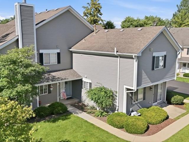 615 Silver Creek Rd Unit 615, Woodstock, IL 60098
