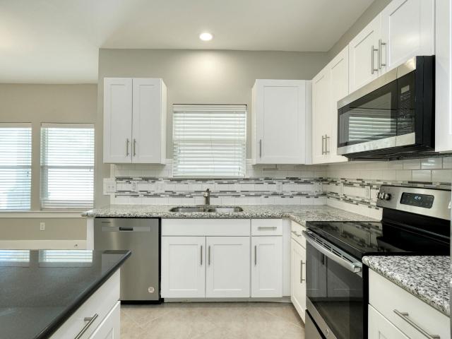615 Spring St # 3