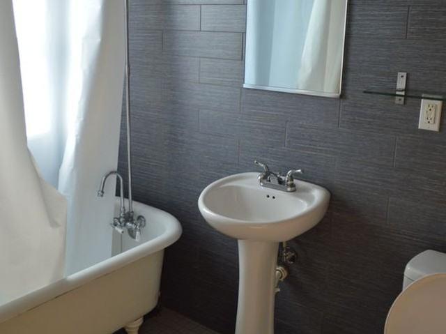 615 Studio Apartment for Rent at 615 E 16th St, Minneapolis, MN 55404 Elliot Park