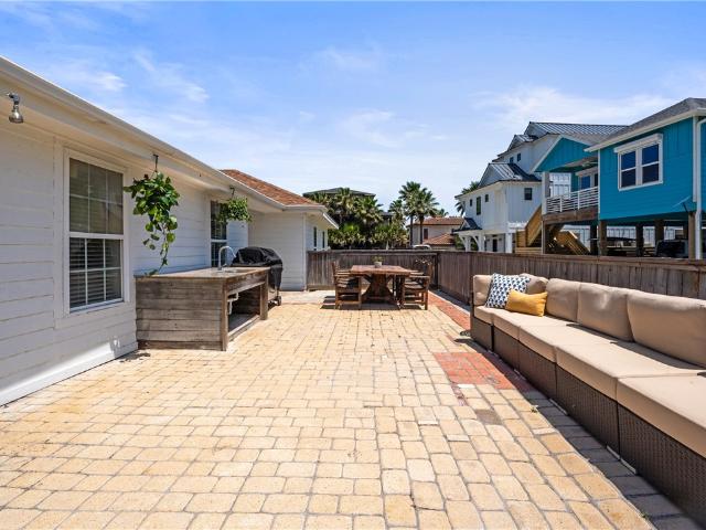 615 Summer Pl, Port Aransas, TX 78373 | MLS #475024