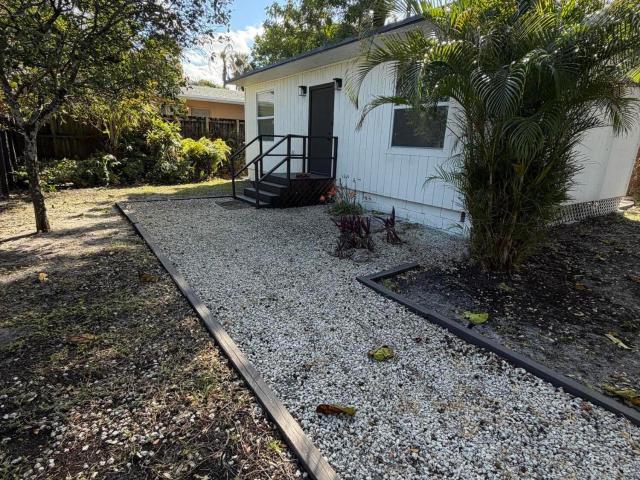 615 SW 14th Ave, Unit 12, Fort Lauderdale, FL 33312 | MLS #B26012
