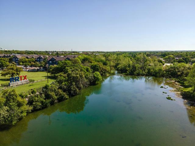 615 Pecan Ave, Round Rock, TX 78664 | MLS #1559