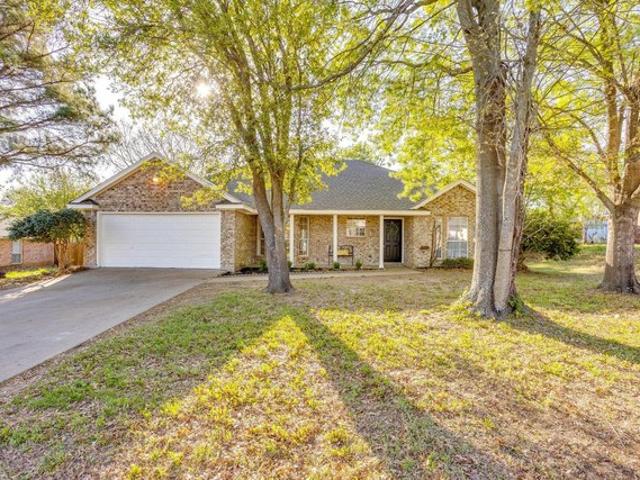615 Rosewood Pl, Joshua, TX 76058