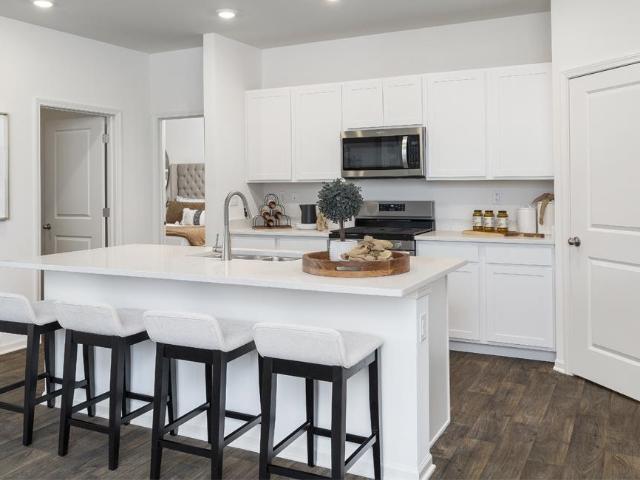 615 riverdale dr