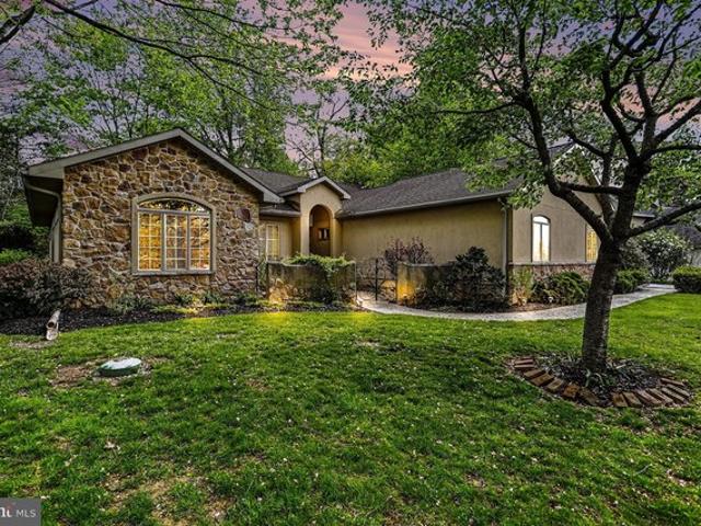 615 W 3rd Ave, Lititz, PA 17543
