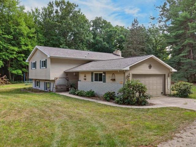 615 W Cole Rd, Midland, MI 48657