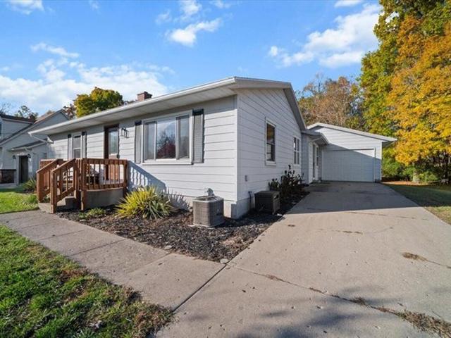 615 W High St, Hastings, MI 49058