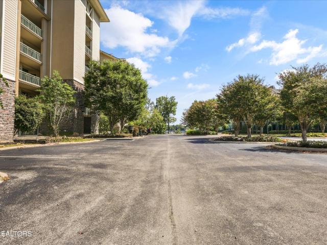 615 Waterside Circle