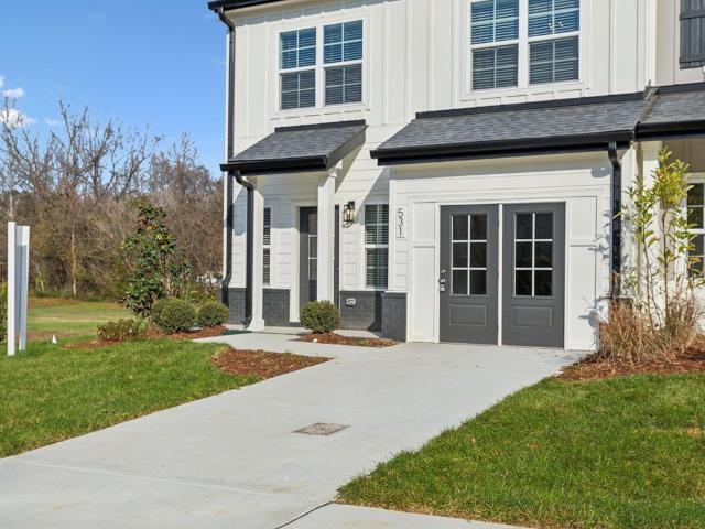 605 Tulip Springs Ct