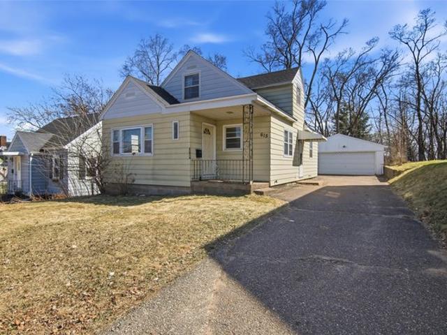 615 Vine St, Eau Claire, WI 54703