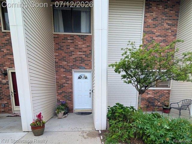 6164 Palomino Ct Unit 4, West Bloomfield Township, MI 48322