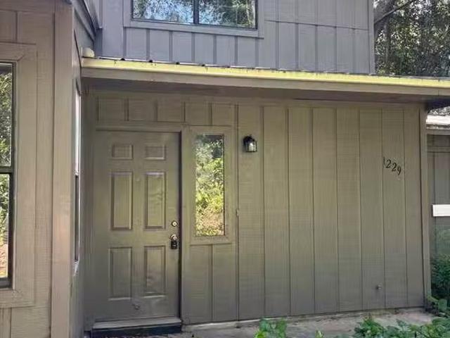 61657591 1229 Chee Ln