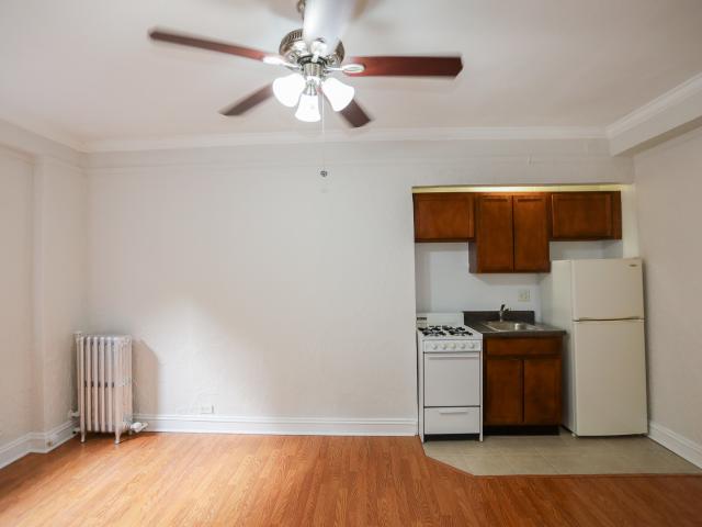 6165 N Winthrop Avenue # 609