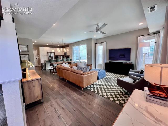 6165 Lantana Light View