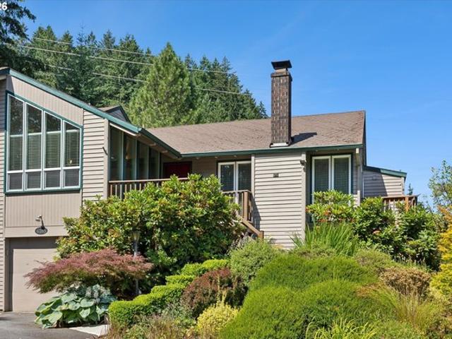 6165 SW Heights Ln, Beaverton, OR 97007