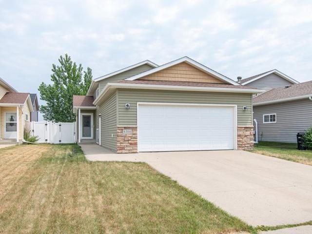 6166 35th St S, Fargo, ND 58104