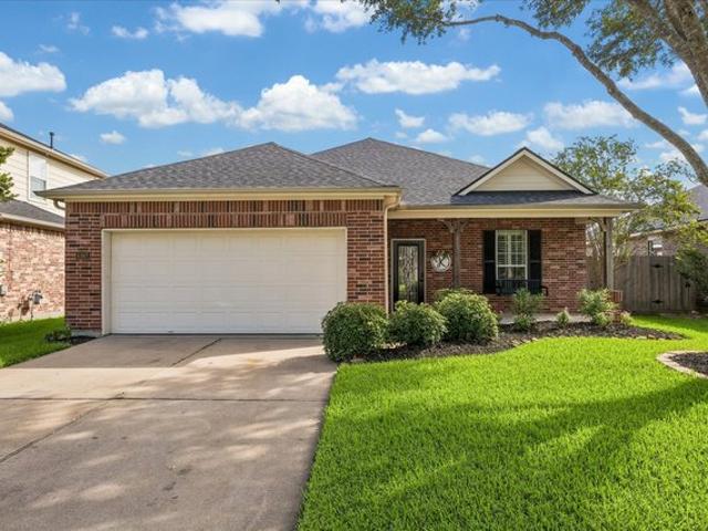 6168 Cornell Ln, League City, TX 77573