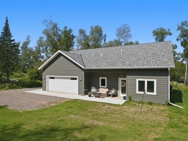 6160 N Birch Acres Rd, Duluth, MN 55803
