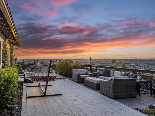 6160 Calle Empinada, San Diego, CA 92120