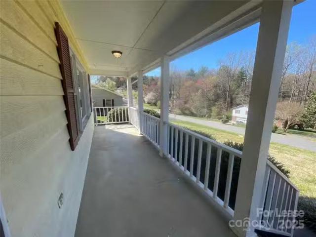 6160 Timberlane Terrace, Hickory, NC 28601