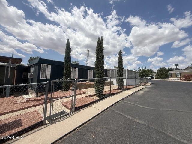 6161 Doniphan Dr Trlr 170, El Paso, TX 79932
