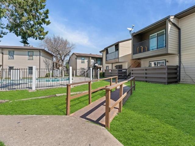 6161 Reims Rd Apt 107, Houston, TX 77036