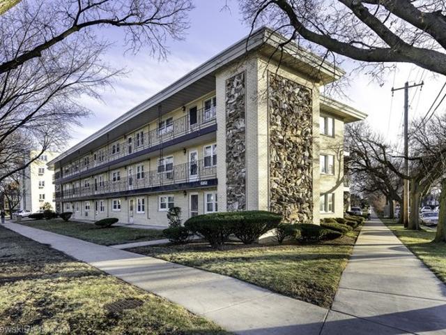 6161 W Higgins Ave Apt 8, Chicago, IL 60630