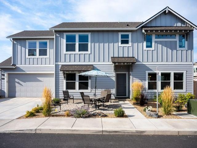 61637 SE Evie Dr, Bend, OR 97702