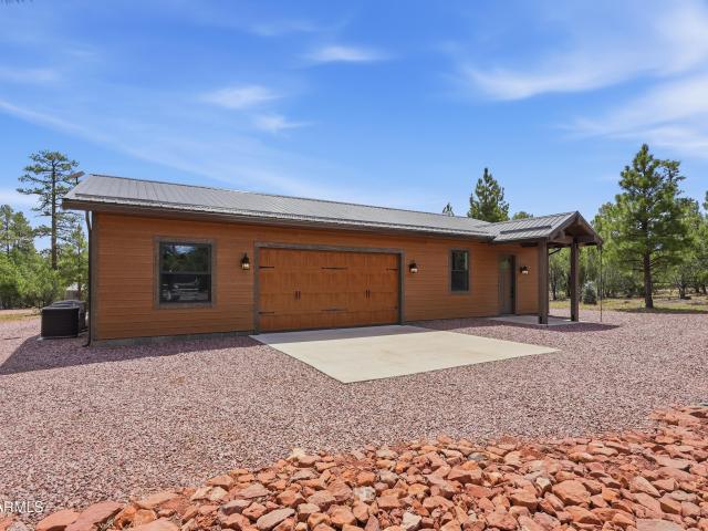 6163 mallard pond drive