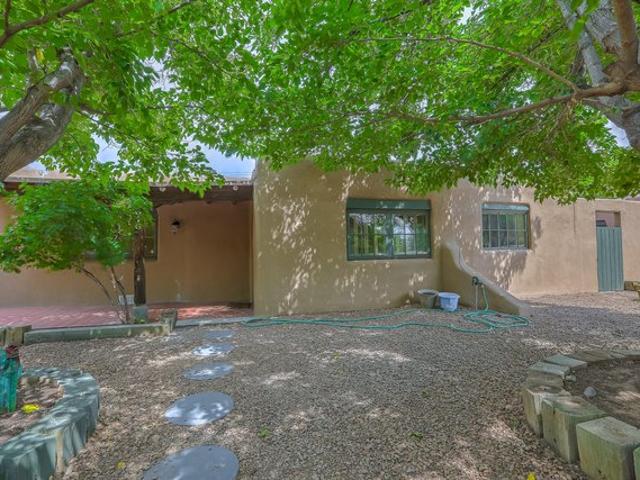 616 17th St NW, Albuquerque, NM 87104