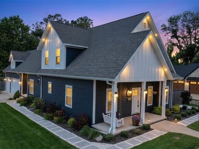 616 2nd St, Bentonville, AR 72712
