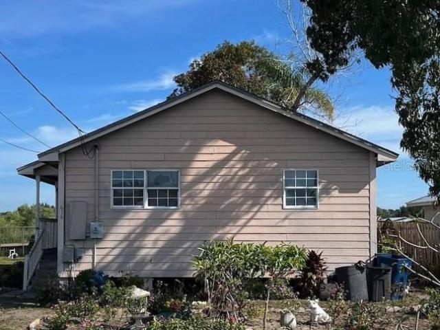 616 30th St E, Palmetto, FL 34221