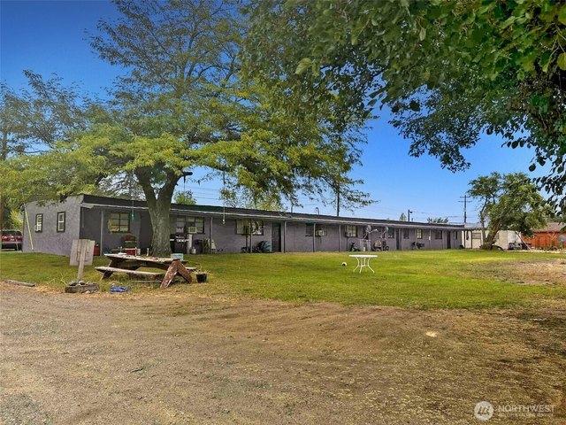 616 Columbia Ave, Bridgeport, WA 98813