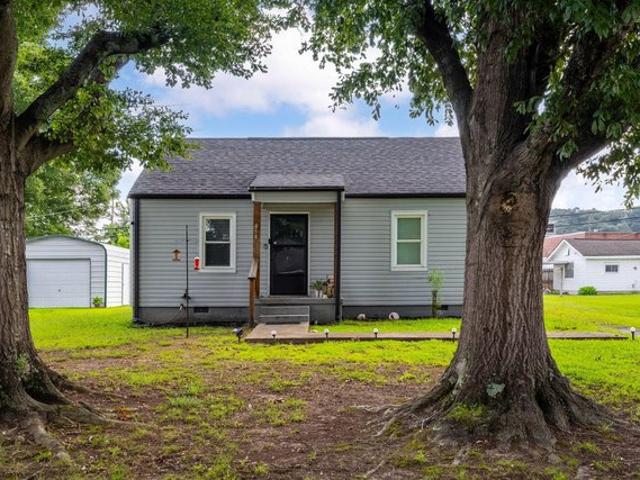 616 Carden Ave, Rossville, GA 30741