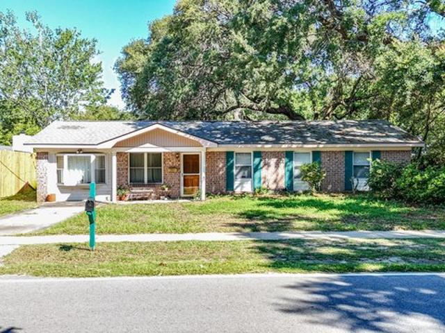 616 Center St, Mount Pleasant, SC 29464