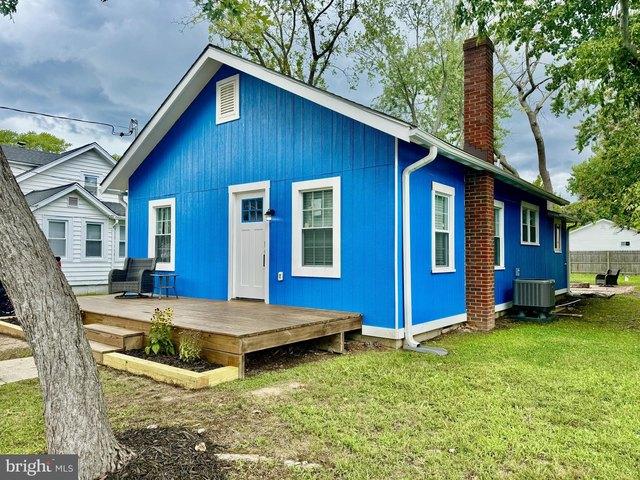 616 Charles Ave, Deale, MD 20751