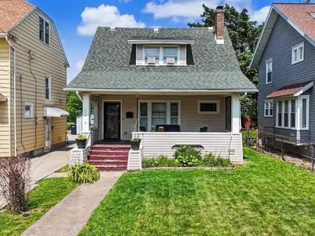 616 Chilton Ave, Niagara Falls, NY 14301