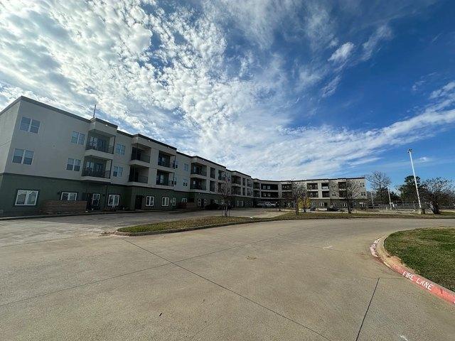 616 City Center Way, Longview, TX 75605